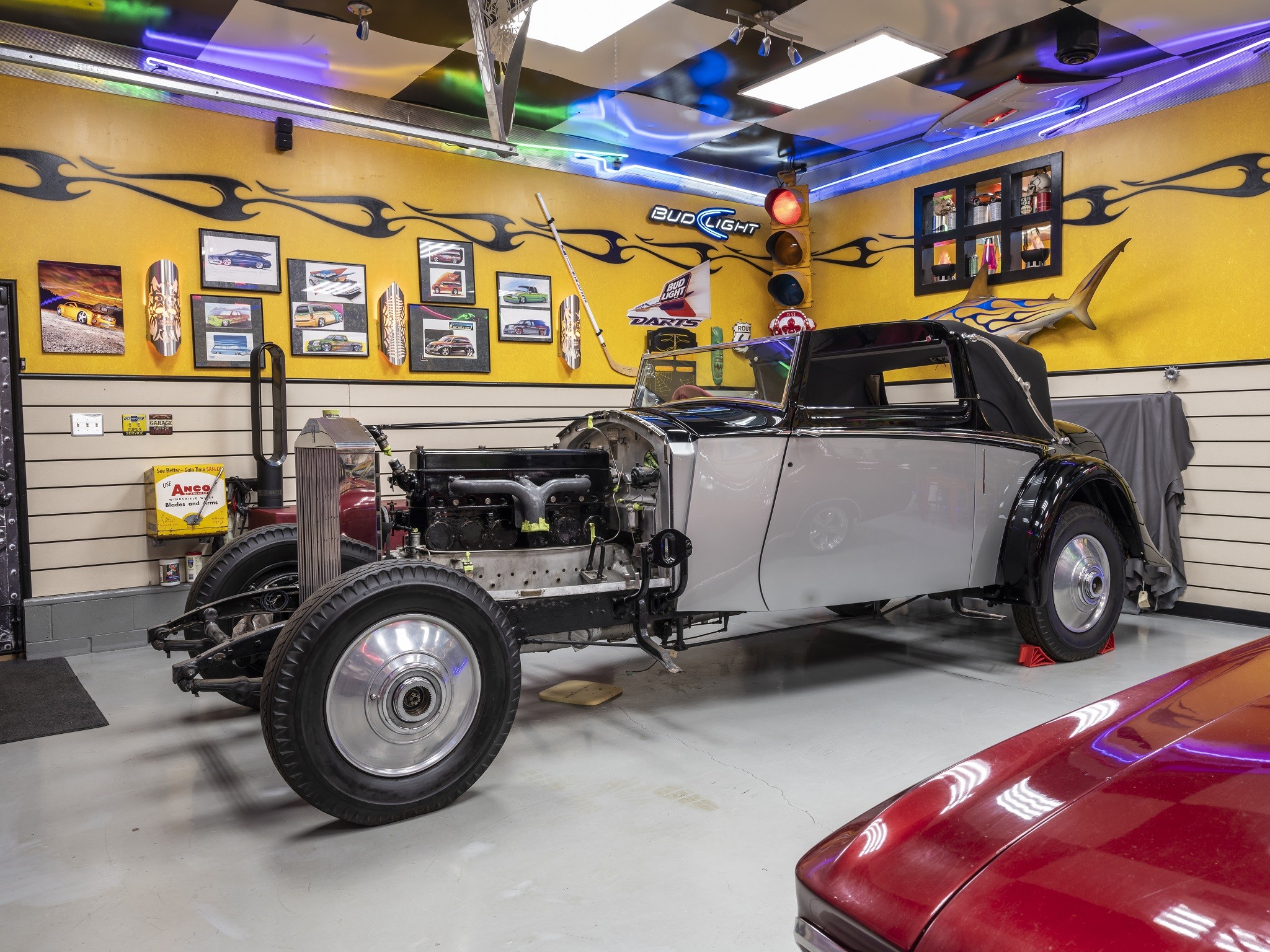 Early Neon Opportunity - Collector Car Guide